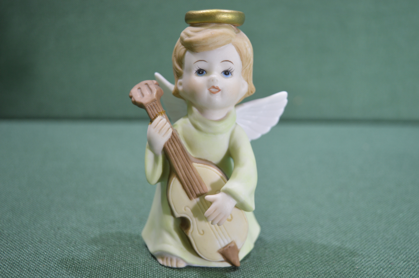Купить Фигурка статуэтка Ангелок с контрабасом музыкант Фарфор бисквит Европа в интернет