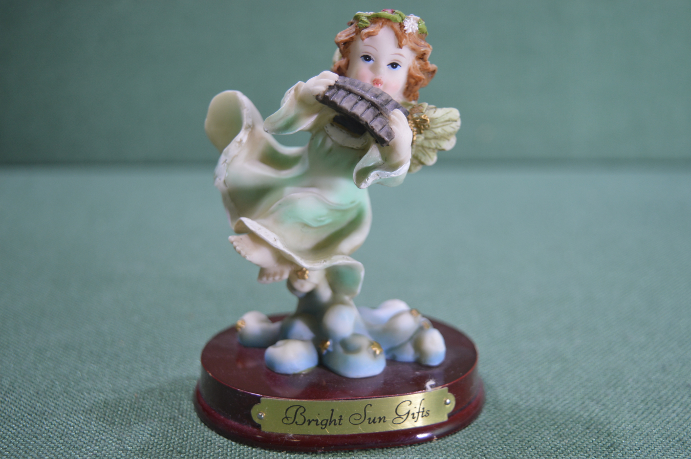 Купить Фигурка статуэтка Ангелок играющий на музыкальном инструменте Пластик Европа в