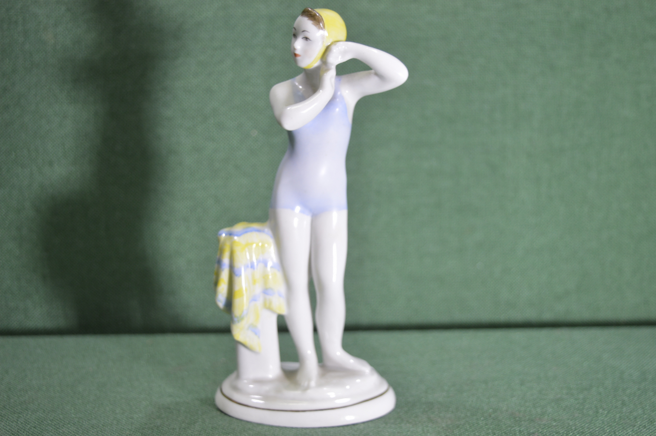 Купить Фарфоровая фигурка статуэтка Юная пловчиха купальщица Фарфор ЛФЗ В С СССР в