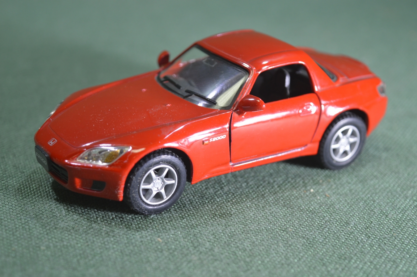 Купить Игрушка машинка "Honda S 2000 правый руль". 1:32 Kinsmart. Китай ...