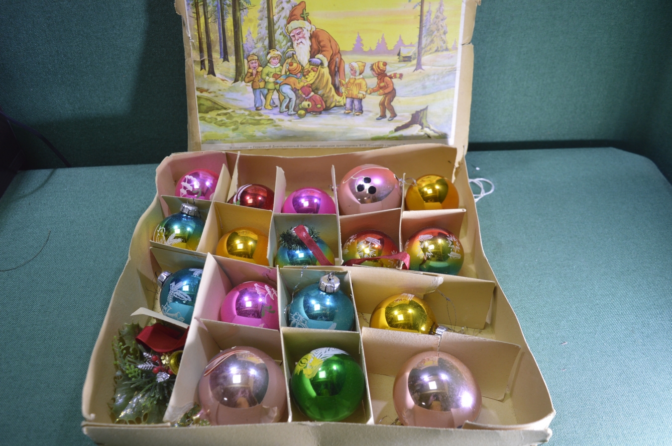 Купить Елочные украшения, шары (17 штук +). Подборка, в коробке. ГДР ...
