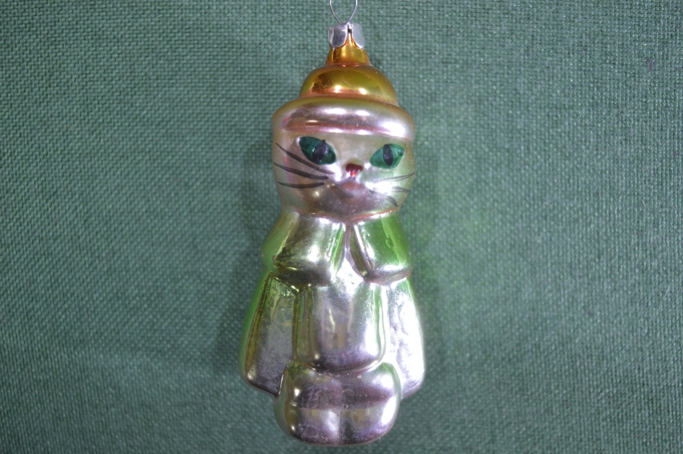 Купить Елочная стеклянная игрушка Кот в сапогах Зеленый плащ Стекло подвес 6 СССР цены