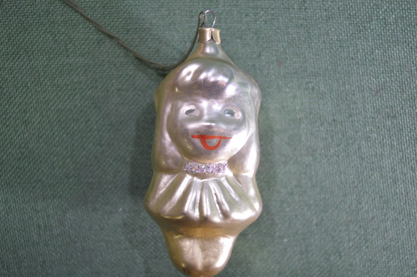 Купить Елочная игрушка из набора незнайка Девочка Синеглазка Стекло МПО Иней СССР в