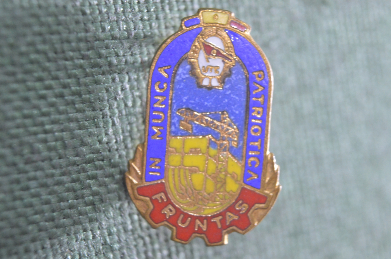 Купить Знак, значок "Fruntas. In munca patriotica". Строительство ...