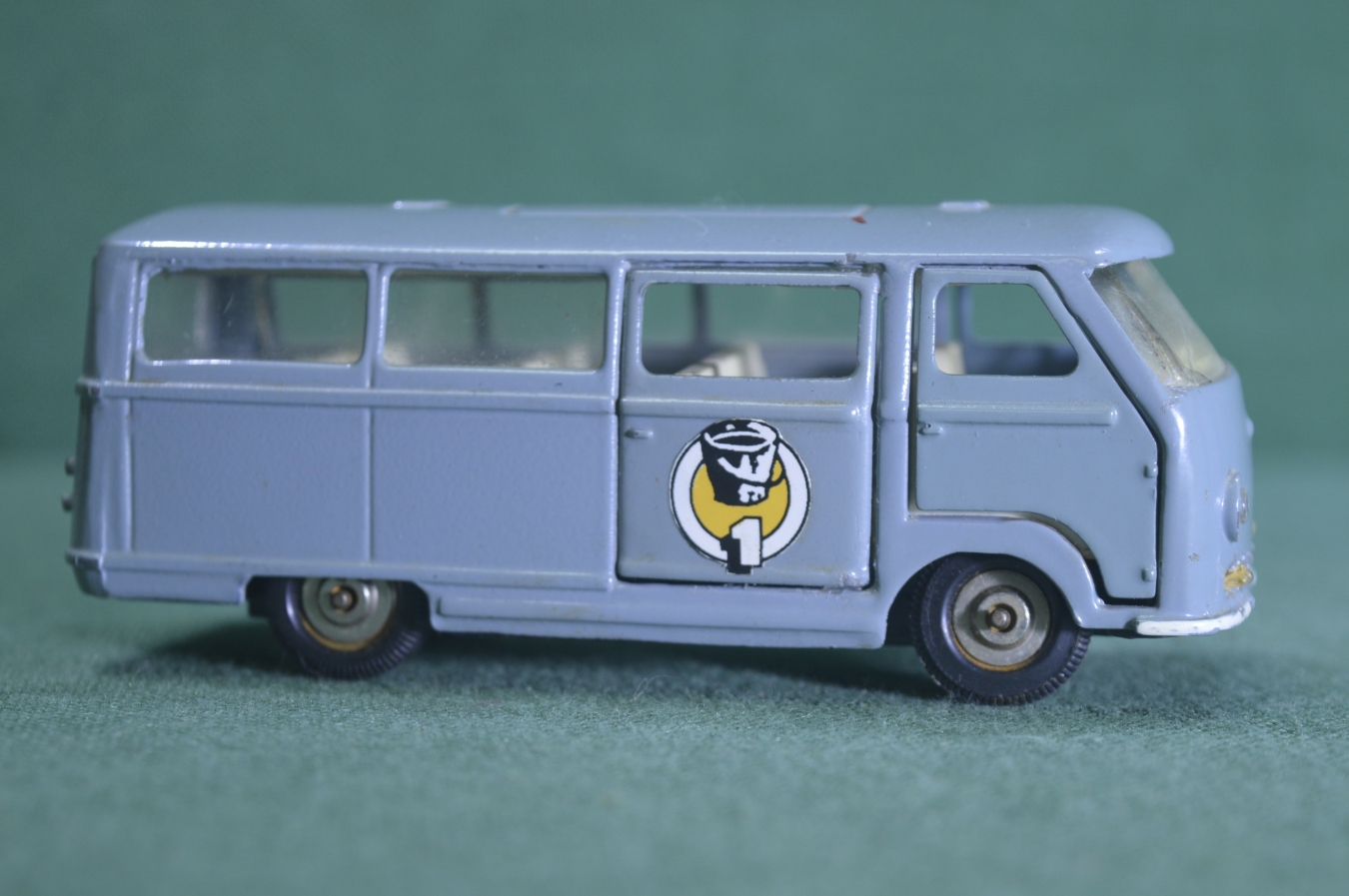 Купить Модель, автомобиль РАФ-977 ЛАТВИЯ. RAF. Масштаб 1:43. Моделька машинка. в интернет ...