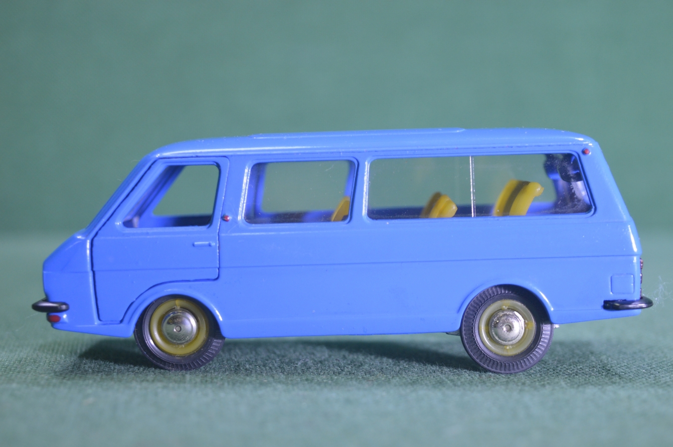 Купить Модель, автомобиль RAF-2203 РАФ. Масштаб 1:43. А18 Моделька ...