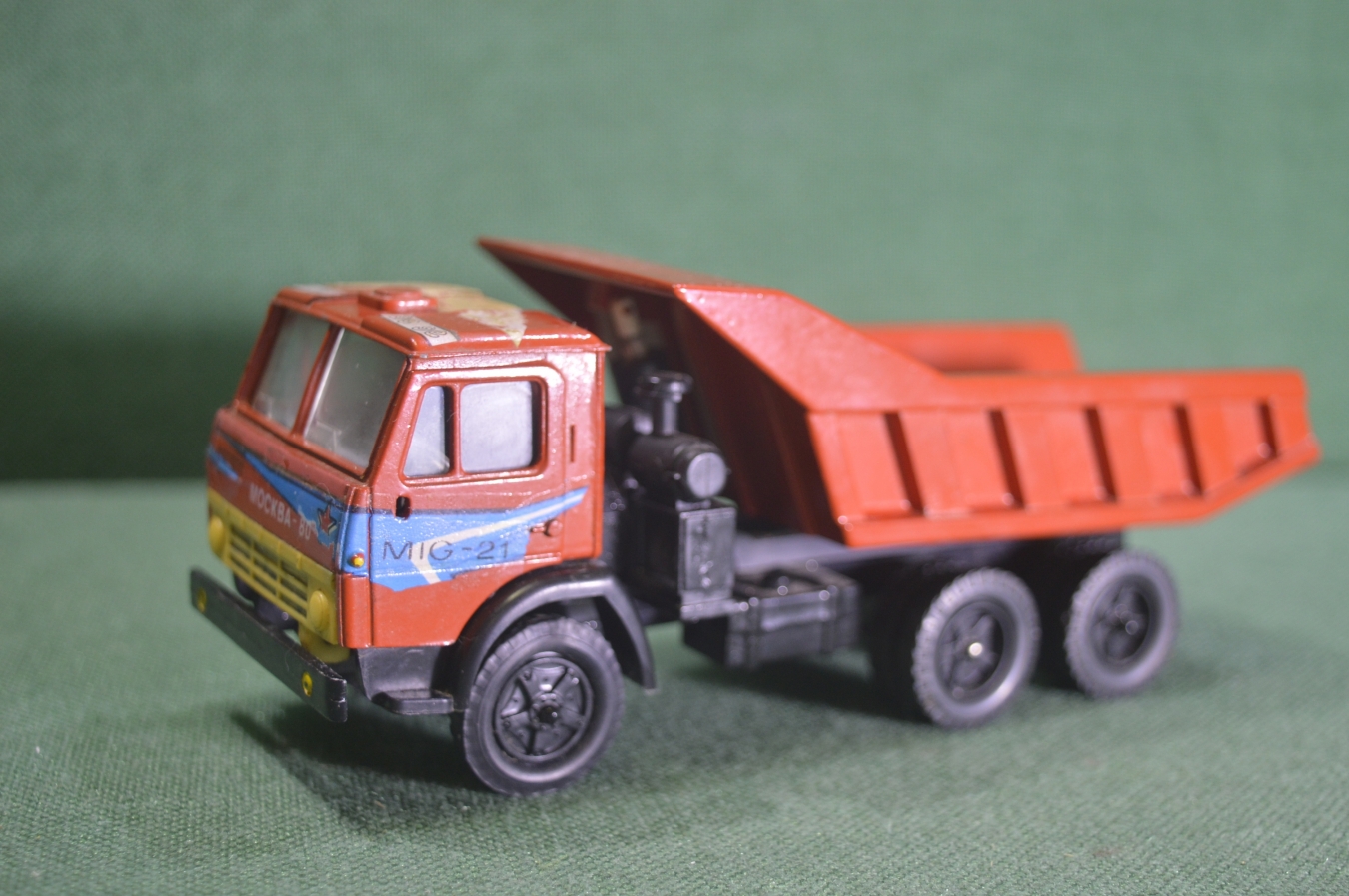 Купить Модель машина самосвал, Грузовик Камаз 5511. Масштаб 1:43 Сделано в СССР. в интернет ...