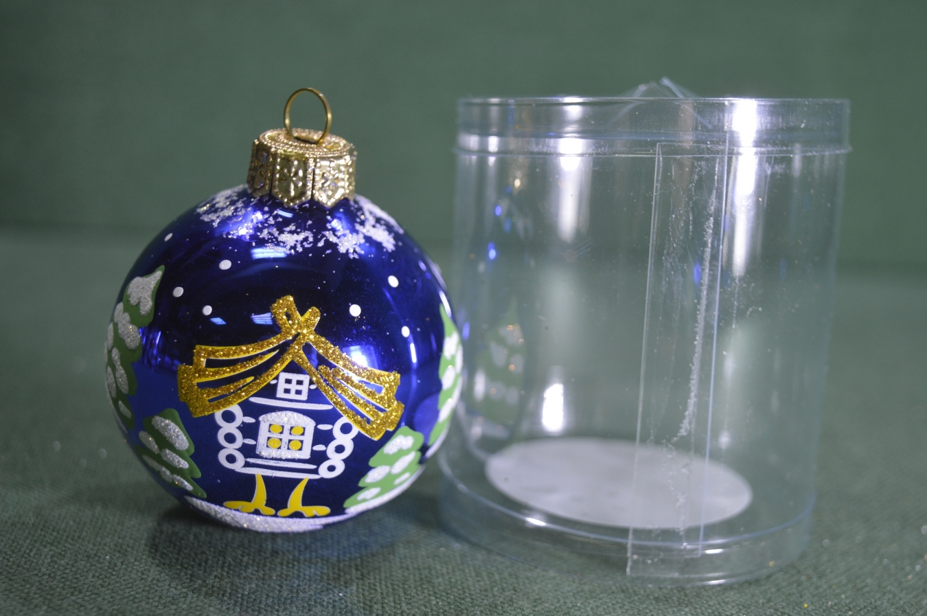 Купить Елочная игрушка из стекла Шар Хатка синий Избушка на курьих ножках Клин объединение