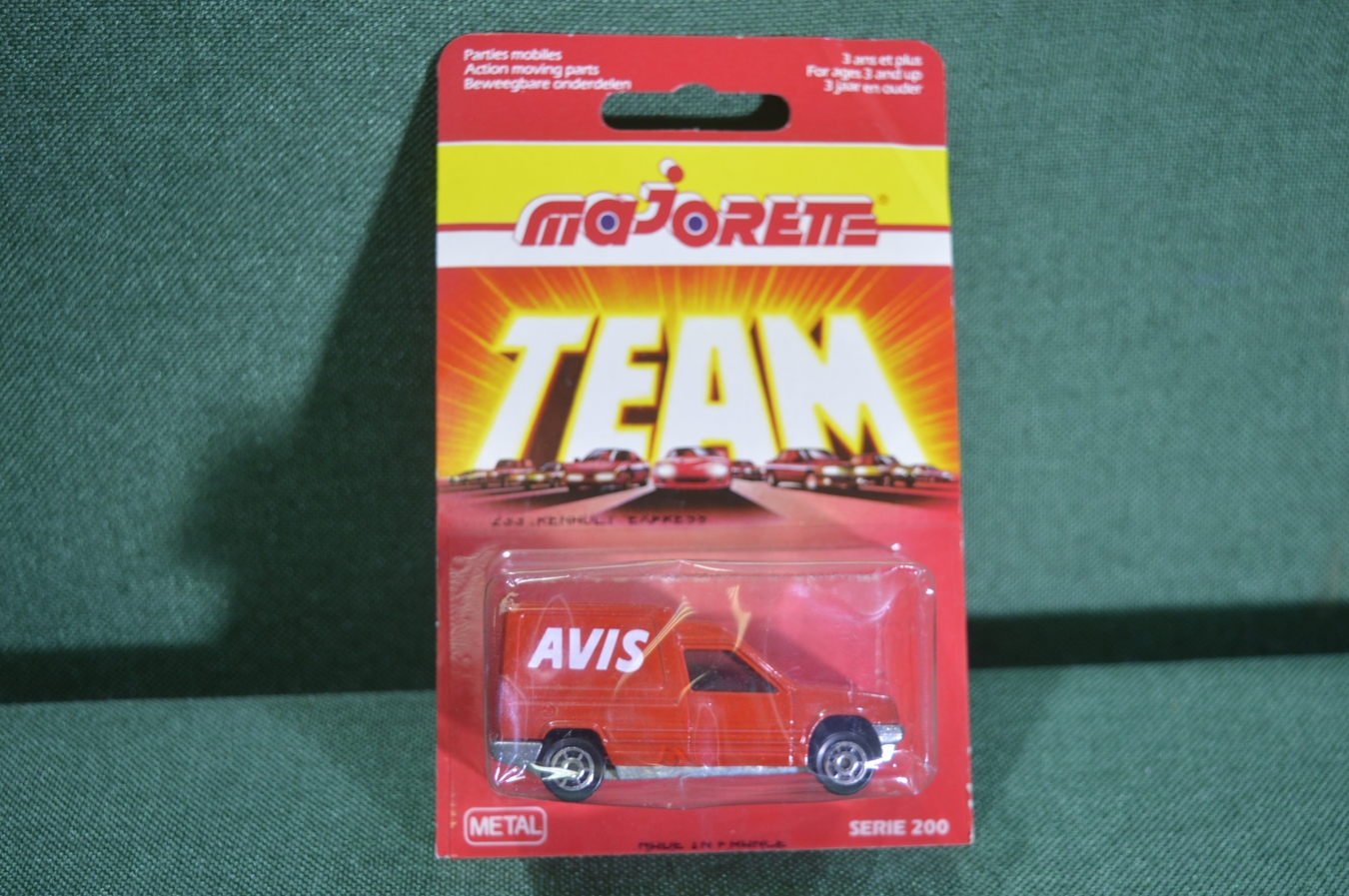 Купить Модель машинка "Renault Express Avis". Majorette. Блистер ...
