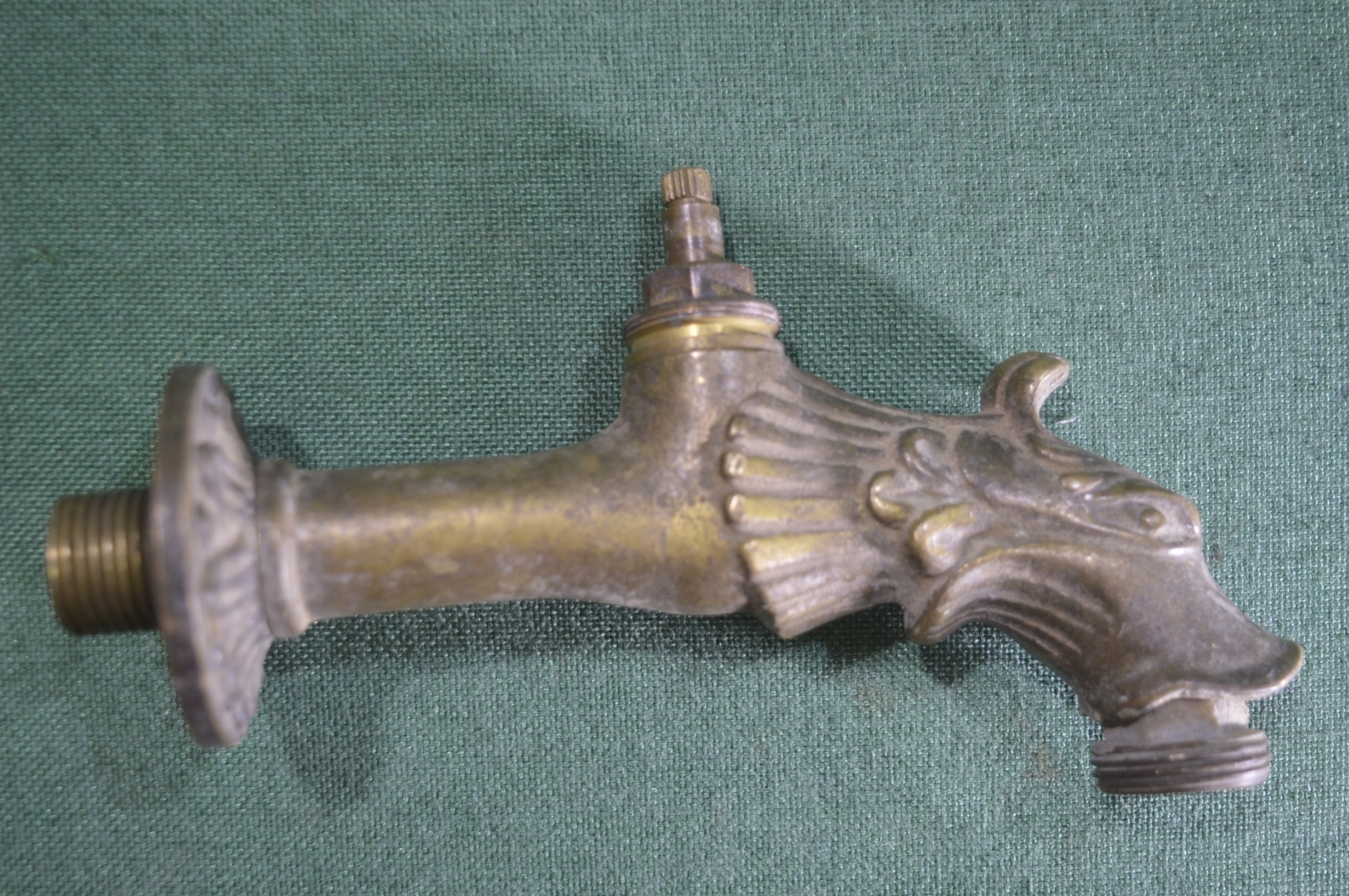Купить Кран бочковой старинный. Дракон. Латунь. в интернет-аукционе HabarTorg. Кран бочковой ...