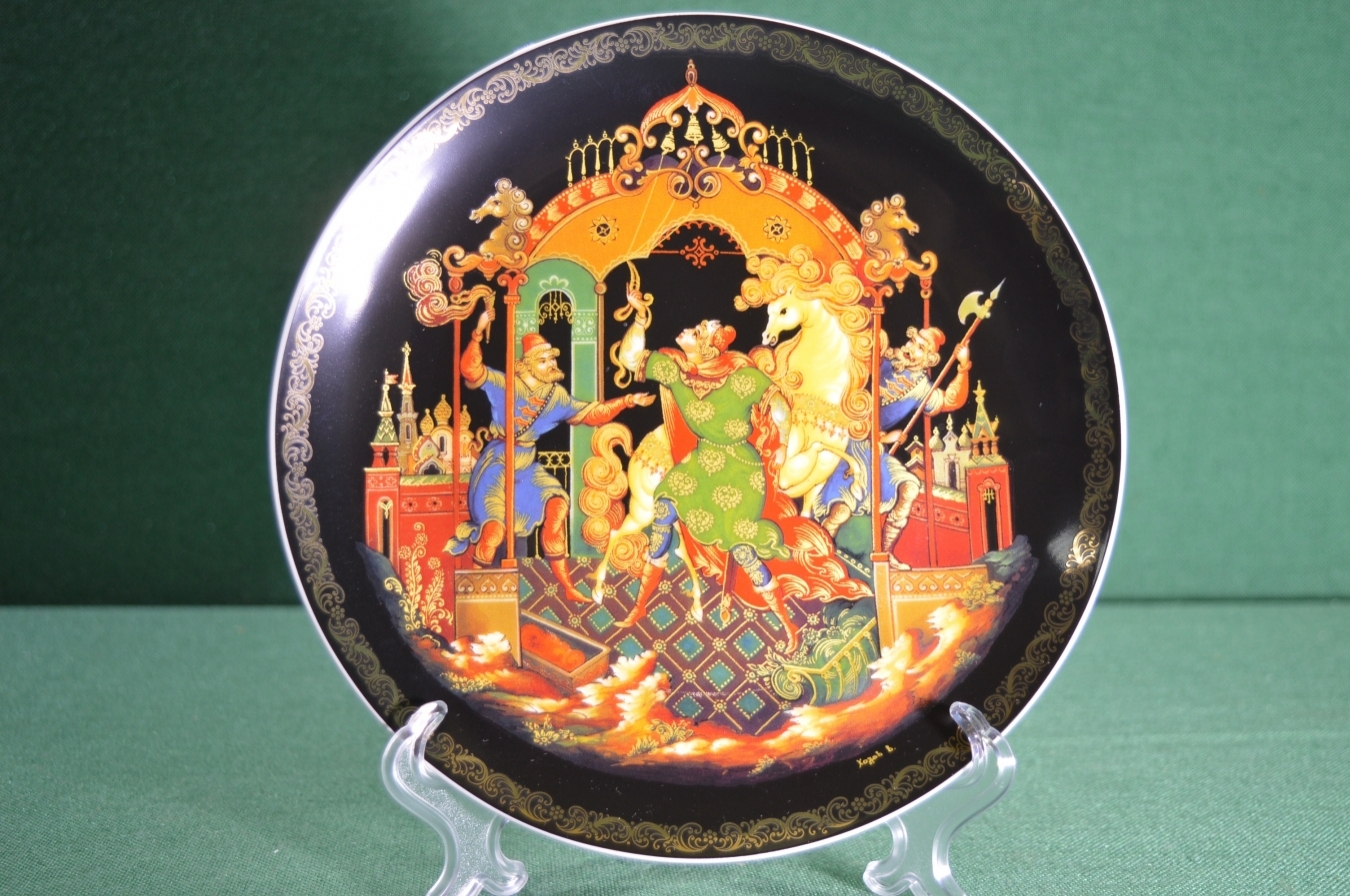 Купить Декоративная фарфоровая тарелка "Золотая уздечка", серия ...